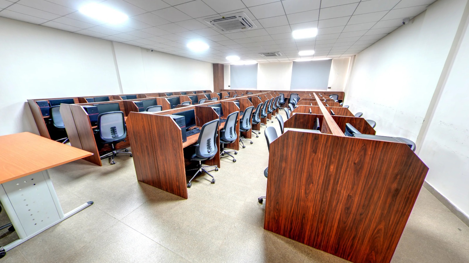 MVM PU College